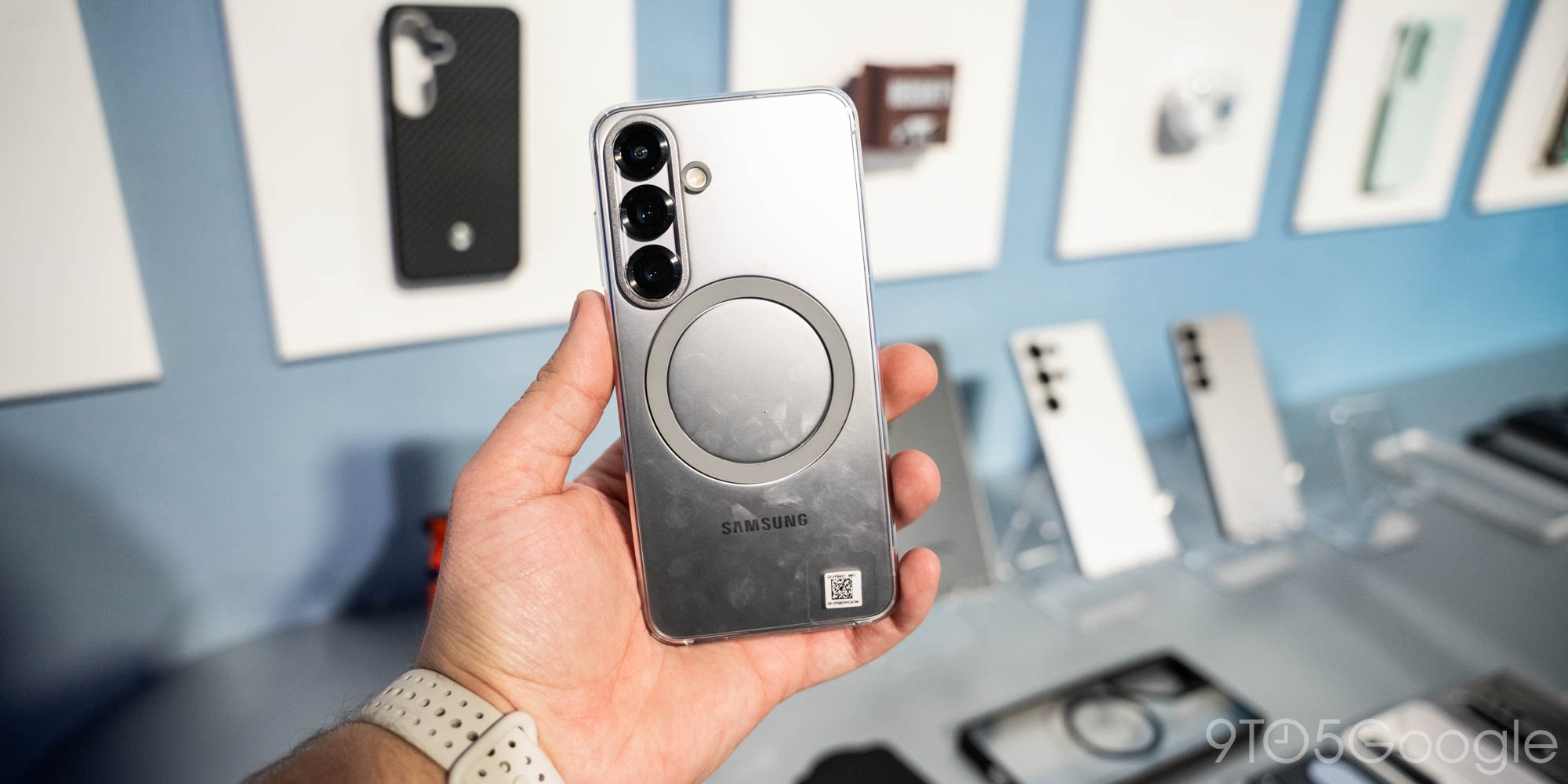 ¡Se Está Odiando La Nueva Portada De Samsung Para El Galaxy S25!