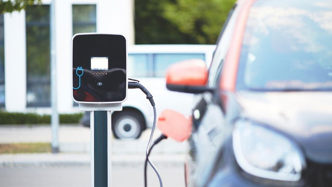 ¡El Cargador De Automóviles Eléctricos Más Rápido En Europa Se ...